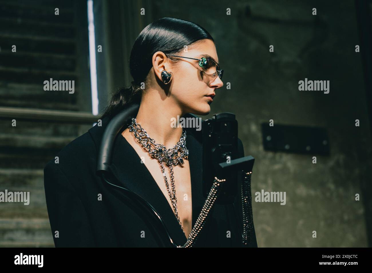 A model poses with jewellery of brand VANN. The Hong Kong Jewellery ...