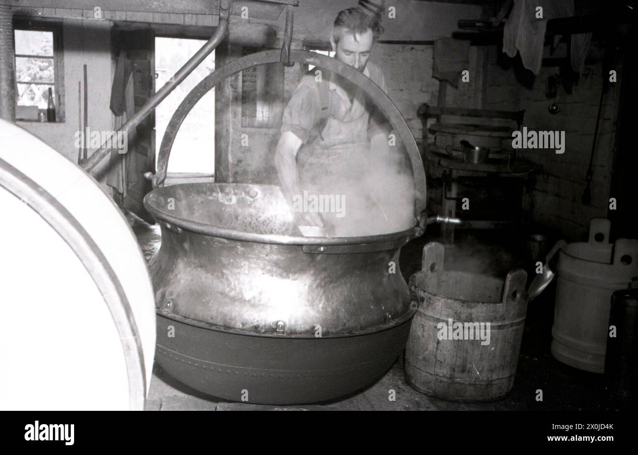 Cheese making history hi-res stock photography and images - Alamy