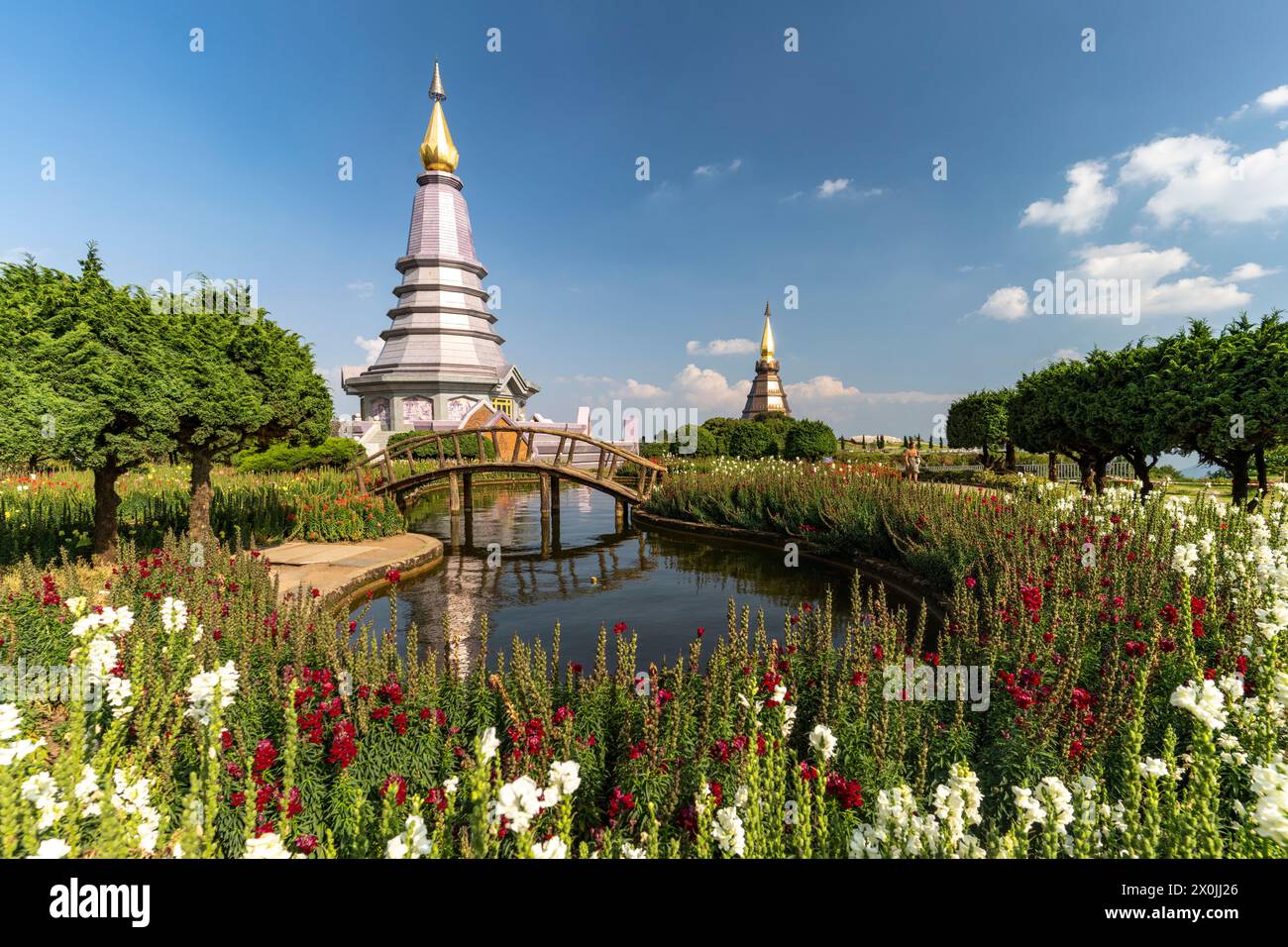 Phra maha dathu nabha metaneedol hi-res stock photography and images - Alamy