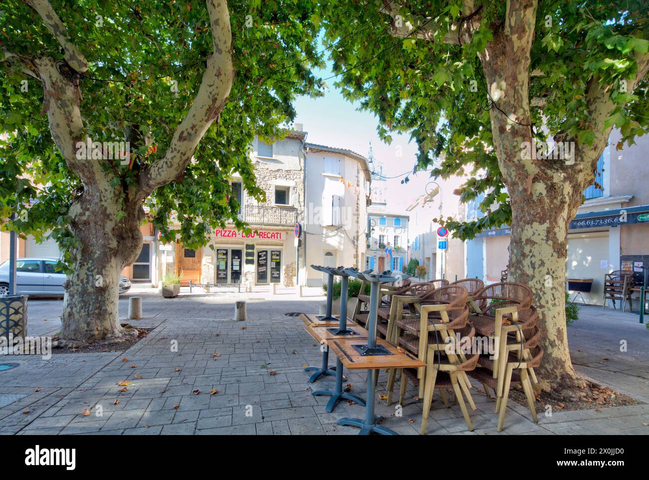 Town hall, house facade, idyll, town walk, town view, Caderousse ...