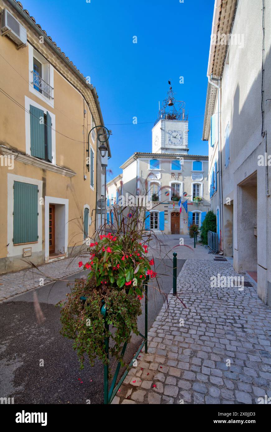 Town hall, house facade, idyll, town walk, town view, Caderousse ...