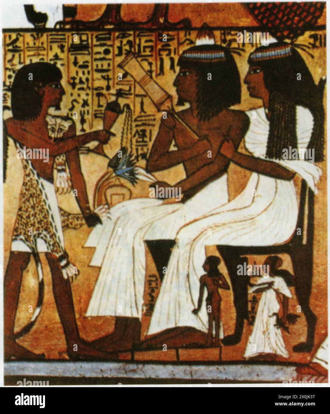 Agissant hi-res stock photography and images - Alamy