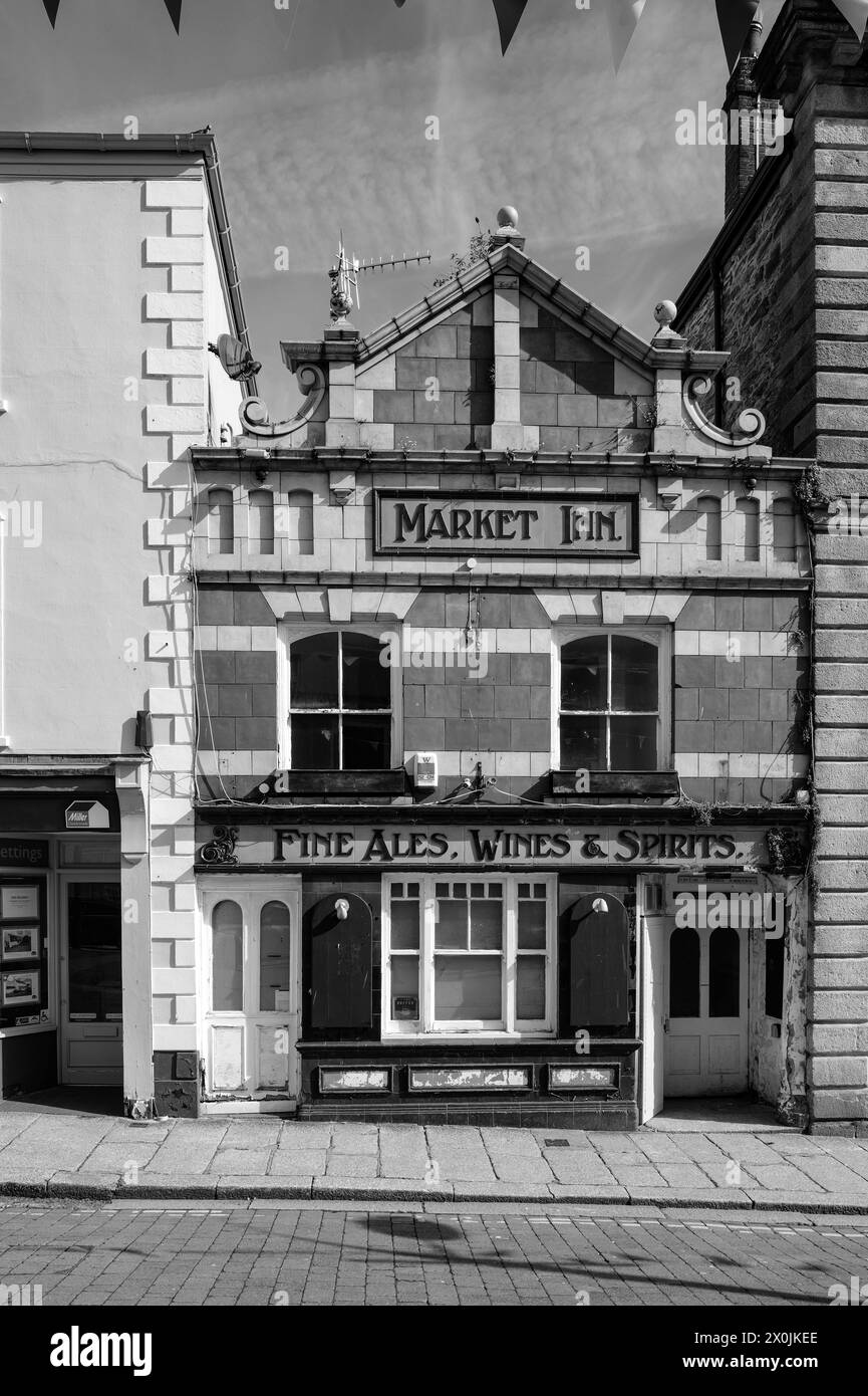 Victorian era building Black and White Stock Photos & Images - Alamy Victorian era building Black and White Stock Photos & Images - Alamy