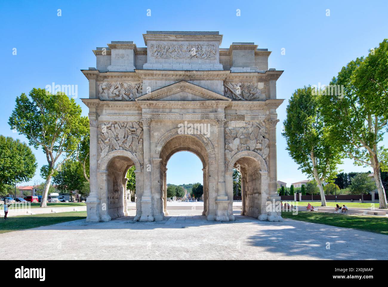 Roman triumphal arch, Arc de triomphe d'Orange, facade, old town, city ...