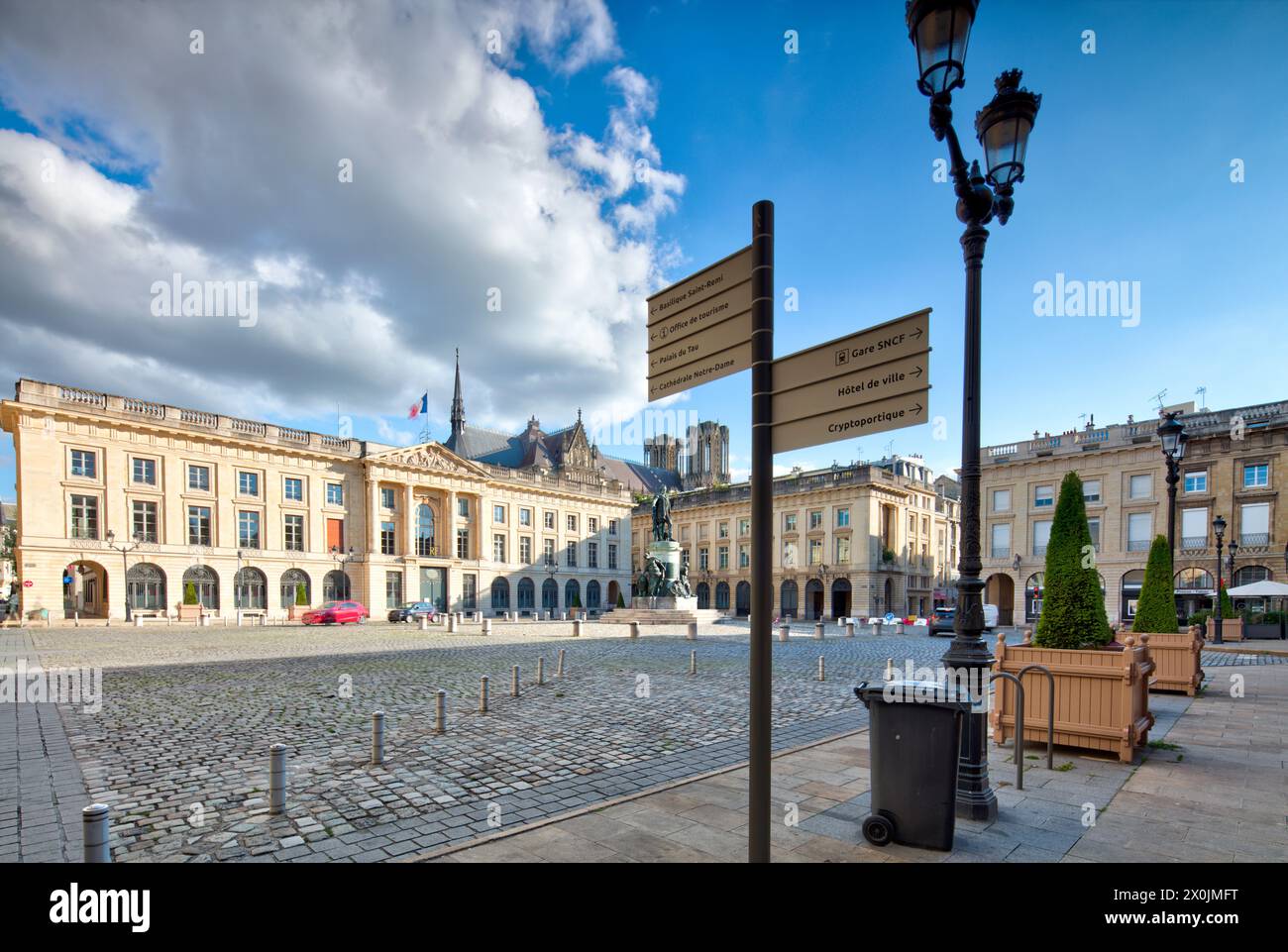 Place Royale, bronze statue of King Louis XV, house facade, facade ...