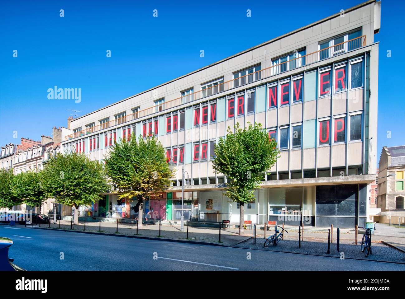 ESAD de Reims. House facade, facade, city tour, house view, Reims ...