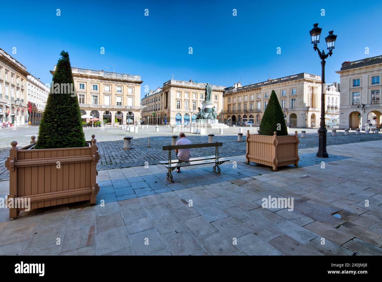Place Royale, bronze statue of King Louis XV, house facade, facade ...