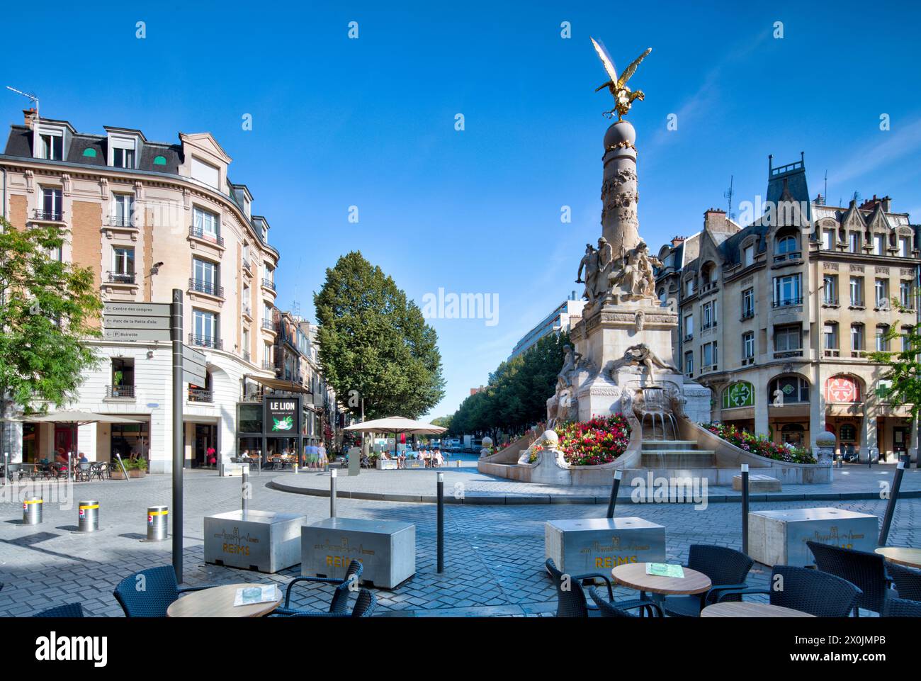 Statue of Winged Victory on the Sube, Place Drouet-d'Erlon, square ...