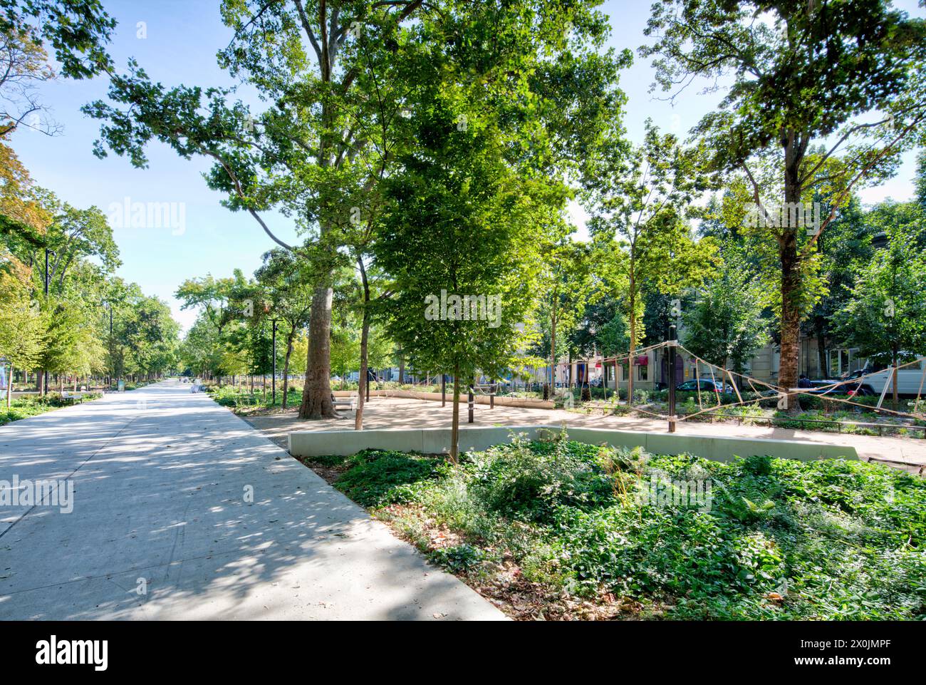 Parc de la Patte d'Oie, green space, park, city walk, Reims, Marne ...