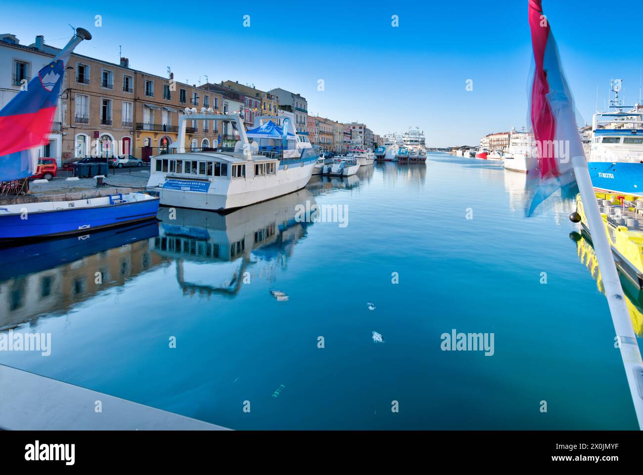 Harbor, promenade, boats, Canal du midi, house facade, architecture ...