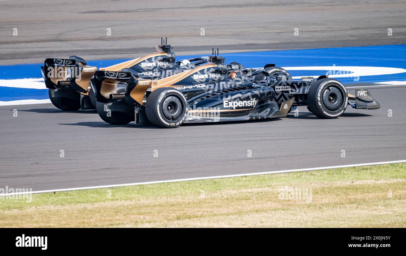 Brad pitt silverstone grand prix 2023 hi-res stock photography and images - Alamy