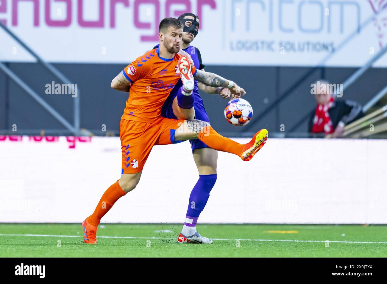 Emmen, Netherlands. 12th Apr, 2024. EMMEN, Stadium Oude Meerdijk, 12-04-2024, season 2023/2024 ...