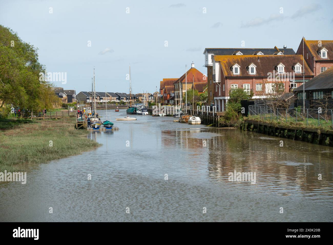 Travel builds hi-res stock photography and images - Alamy