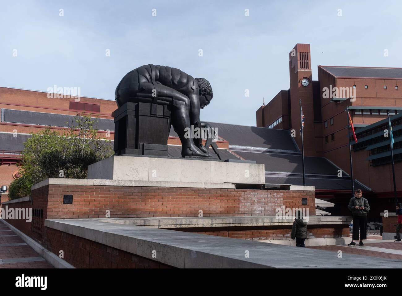 British library sculpture hi-res stock photography and images - Alamy