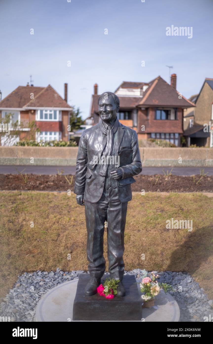 Statue of Sir David Amess on Chalkwell beach front commenorating his ...