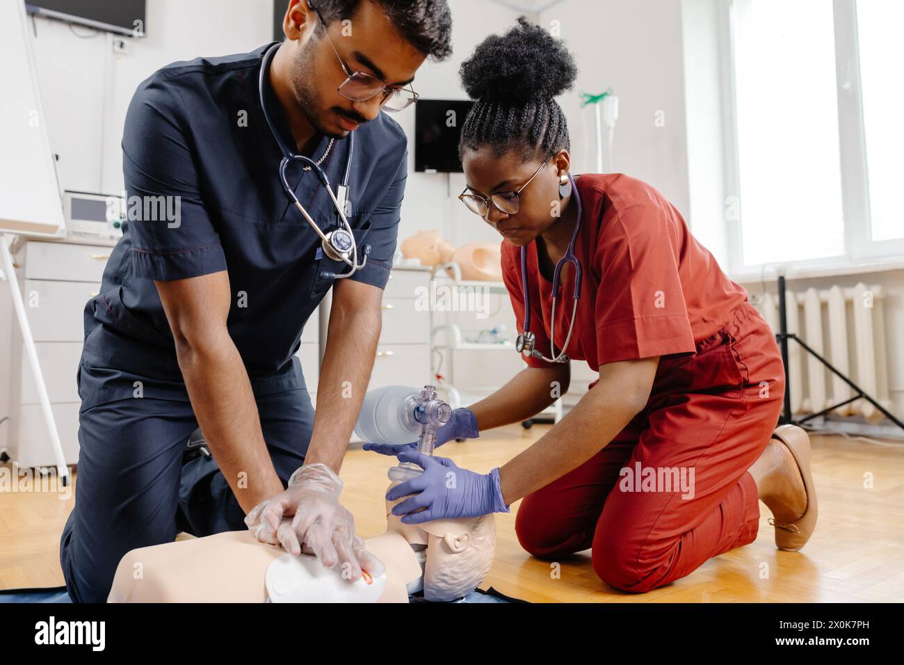 Healthcare setting hi-res stock photography and images - Alamy