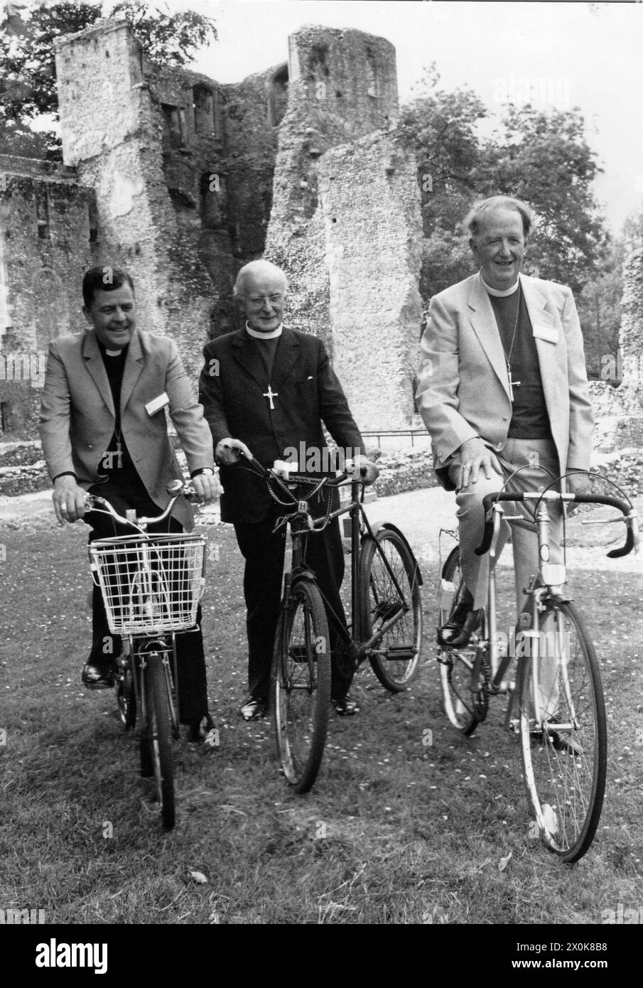 BISHOPS ON BIKES AT BISHOPS WALTHAM PALACE RUINS, L TO R. RT REV ...