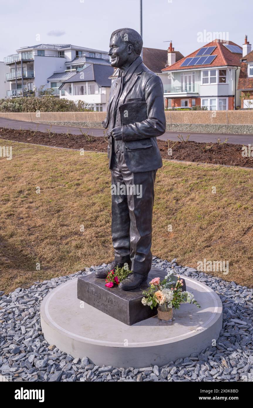 Statue of Sir David Amess on Chalkwell beach front commenorating his ...