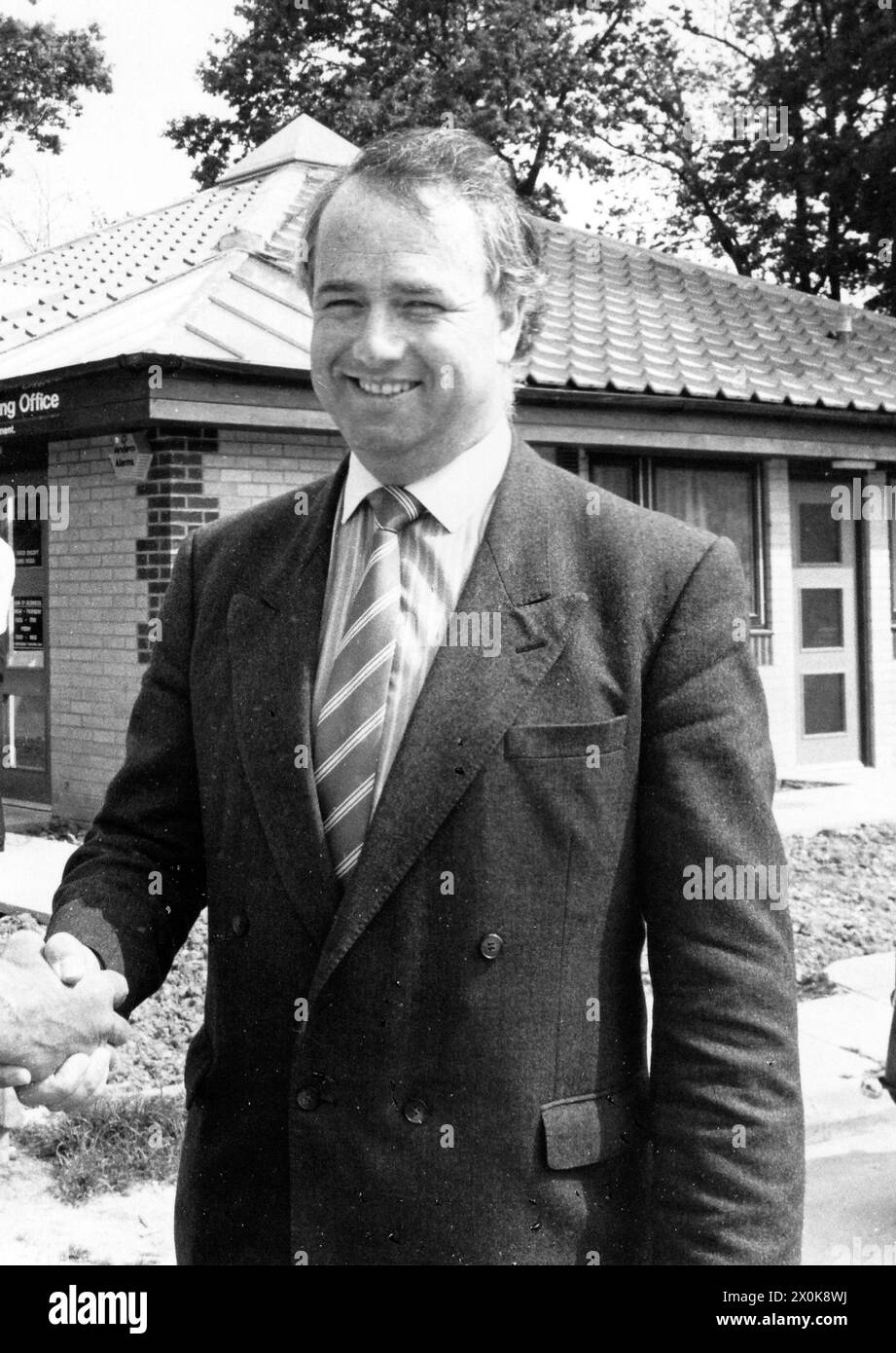 PORTSMOUTH HOUSING COMMITTE CHAIRMAN TERRY GREGORY, 1988 PIC MIKE ...