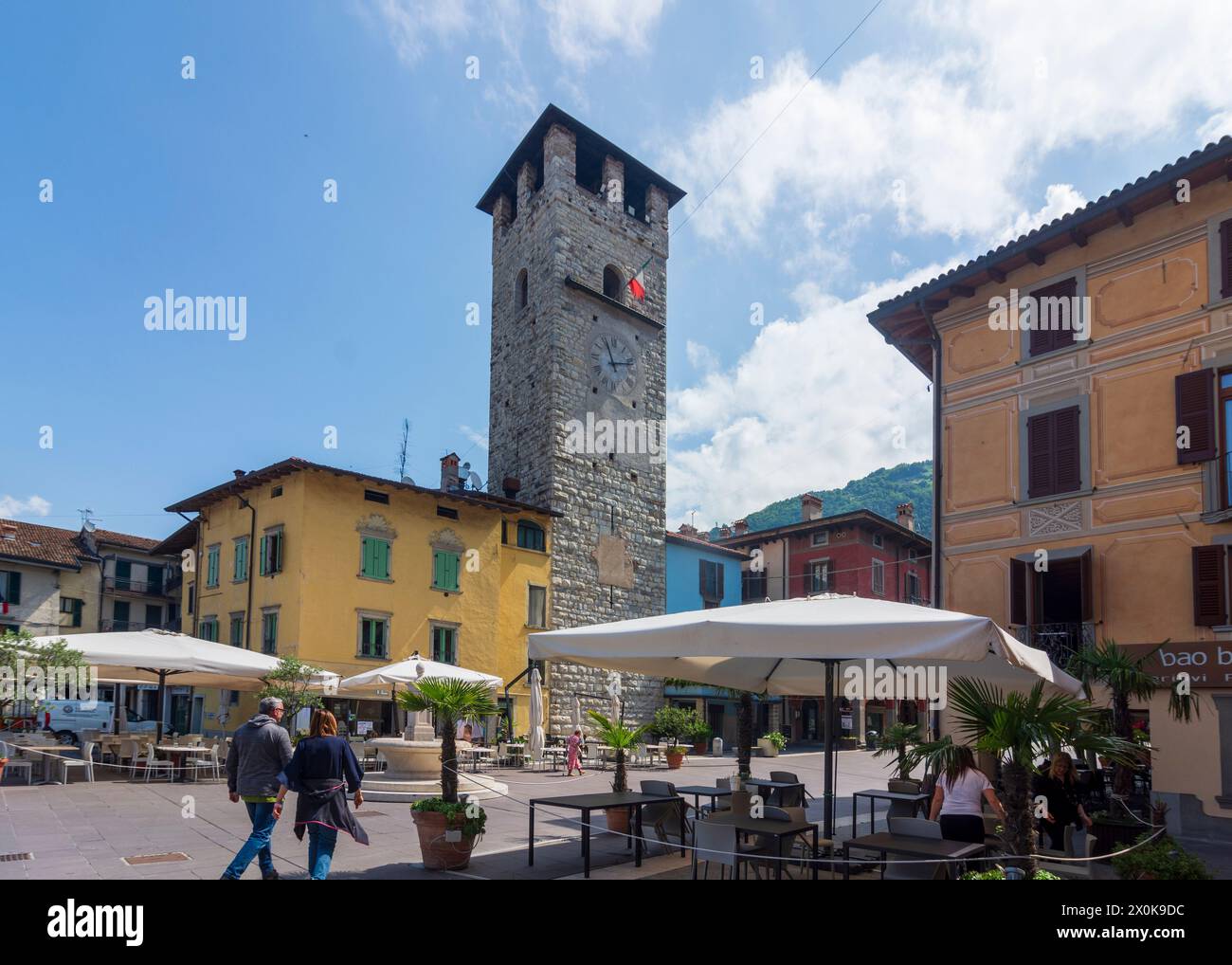 Piazza umberto i hi-res stock photography and images - Alamy