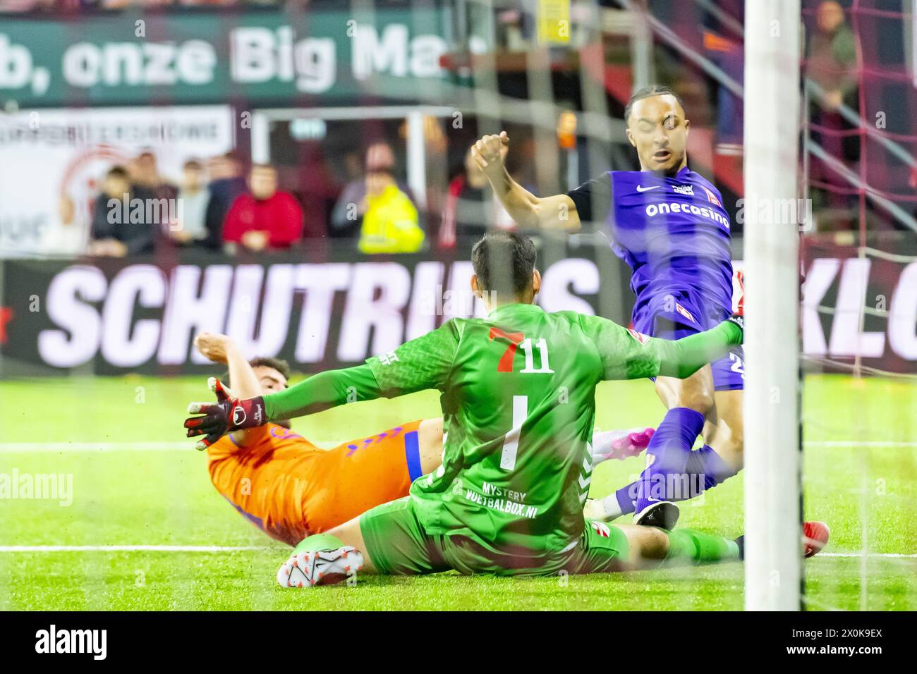 Emmen, Netherlands. 12th Apr, 2024. EMMEN, Stadium Oude Meerdijk, 12-04-2024, season 2023/2024 ...