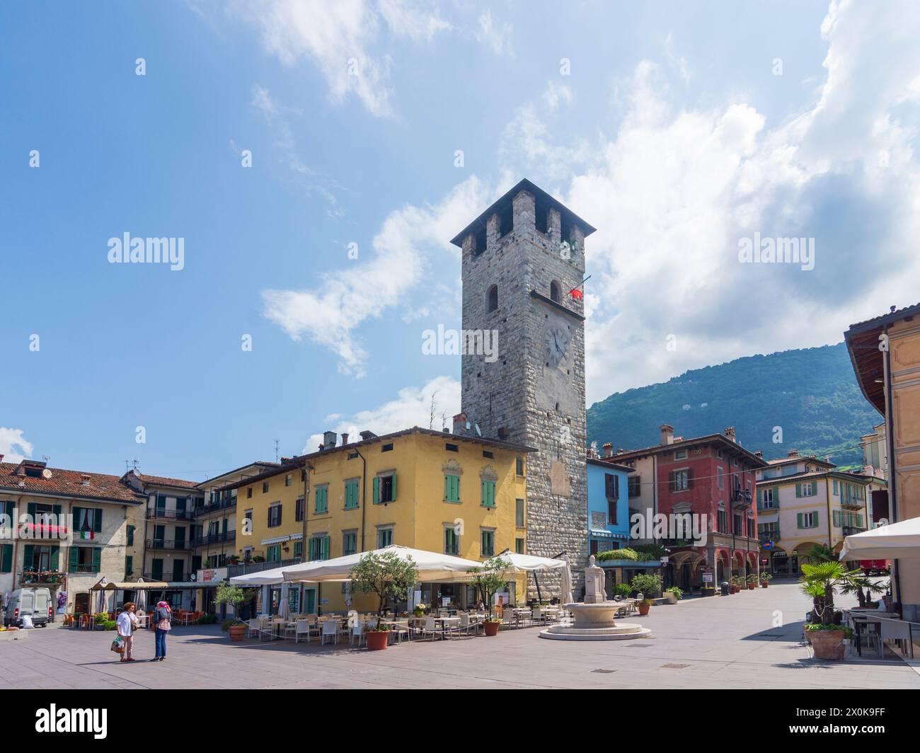 Piazza umberto i hi-res stock photography and images - Alamy