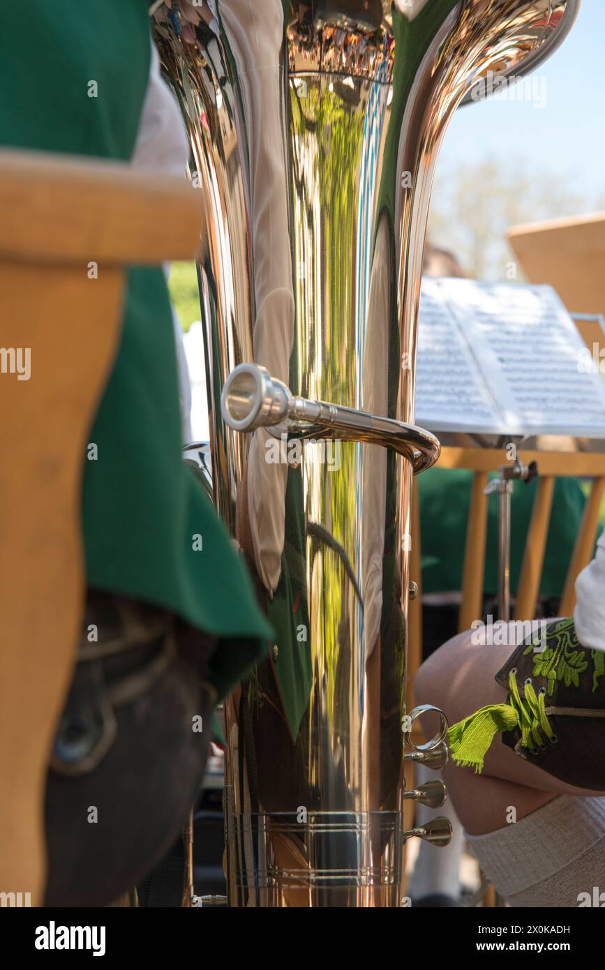 Brass instruments tuba hi-res stock photography and images - Alamy