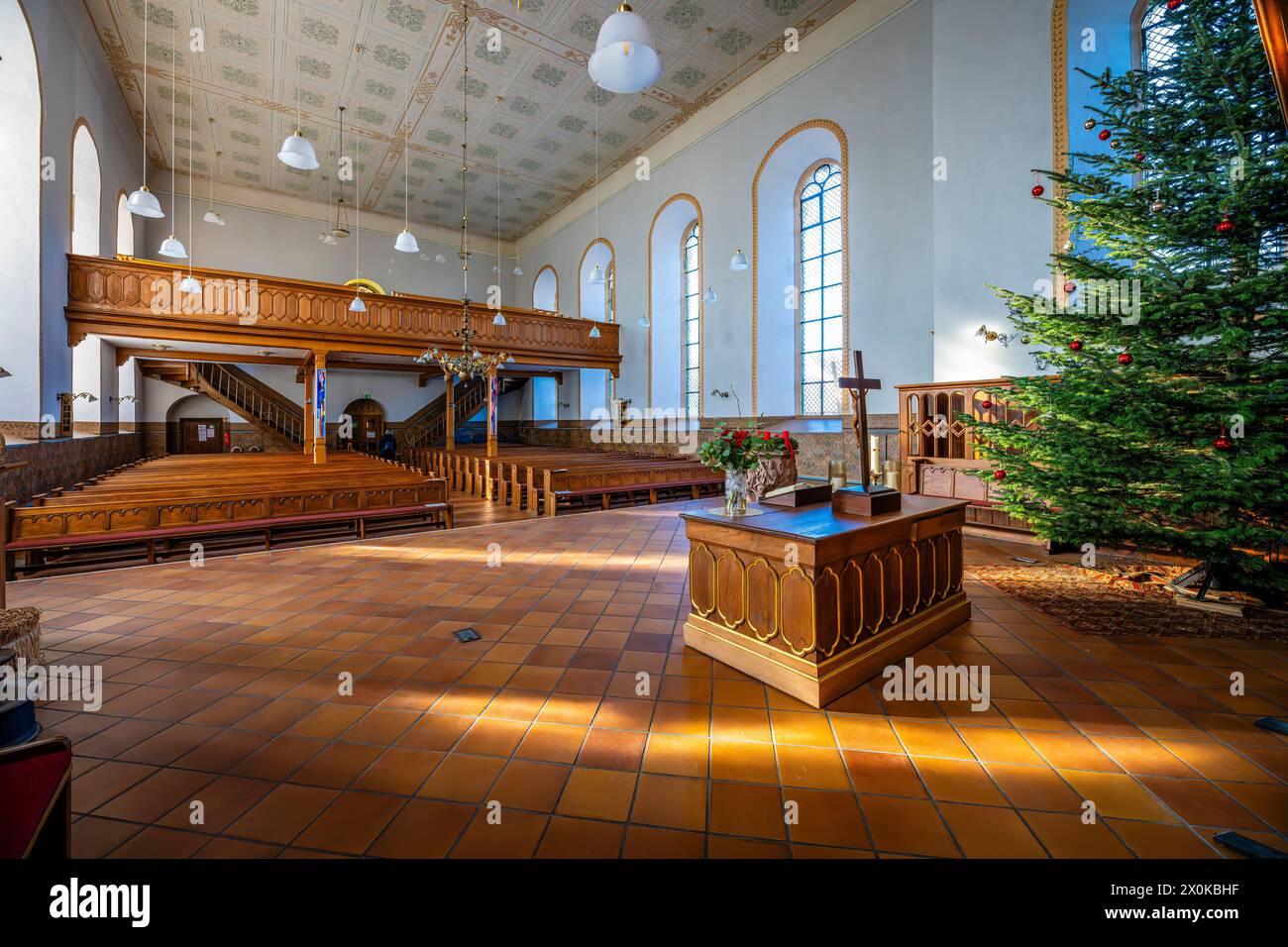 Interior photos of the Protestant church of St. Viktor in Guntersblum ...
