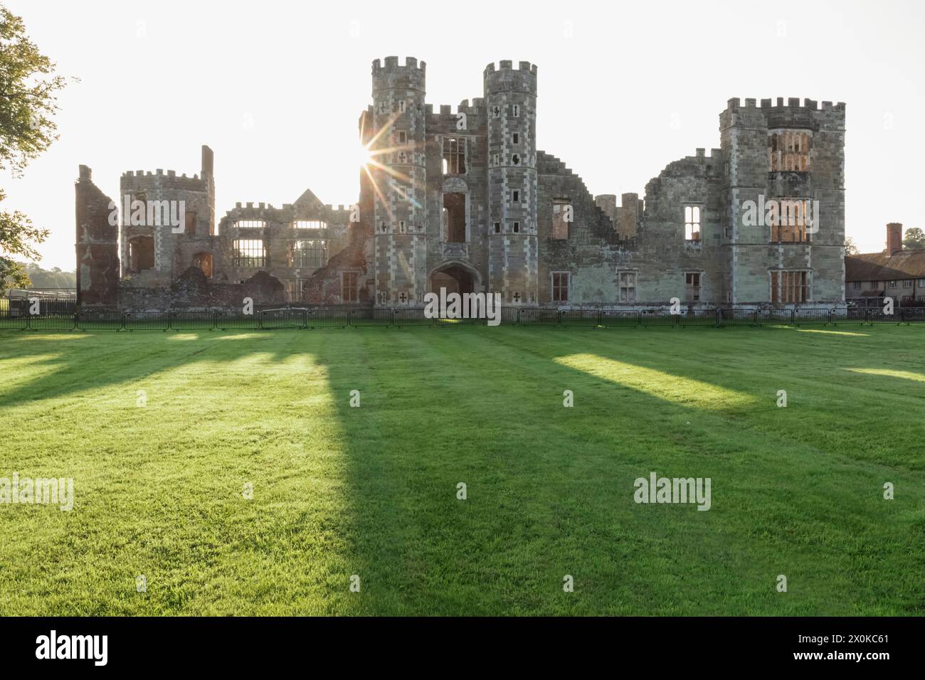 England, West Sussex, Midhurst, Ruins of Cowdray House Stock Photo - Alamy