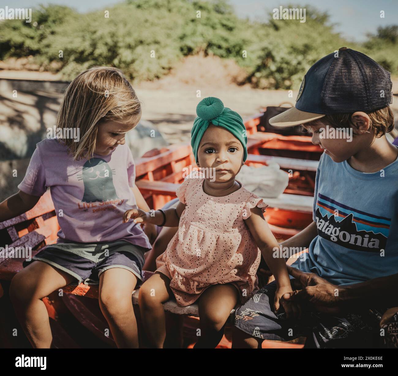 Family time-out in West Africa, Santiago, Tarrafal Stock Photo - Alamy