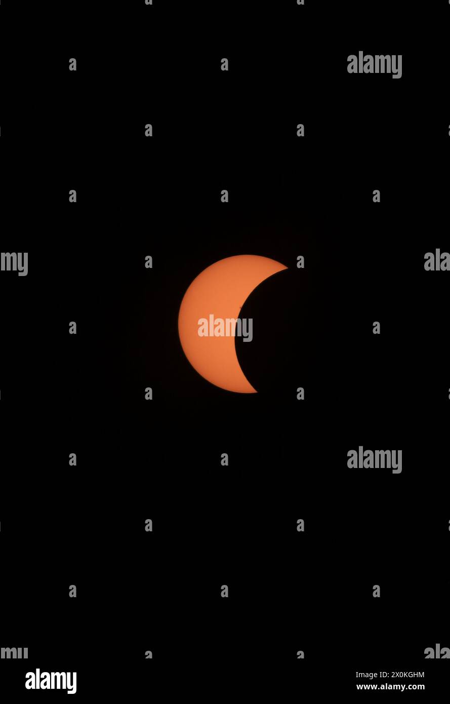 Total Solar Eclipse 2024 April 8 Stock Photo - Alamy