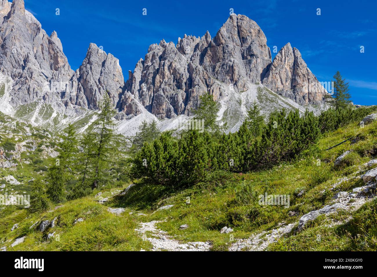 Beautiful mounatin summits of the Dolomites in italian Alps in summer ...