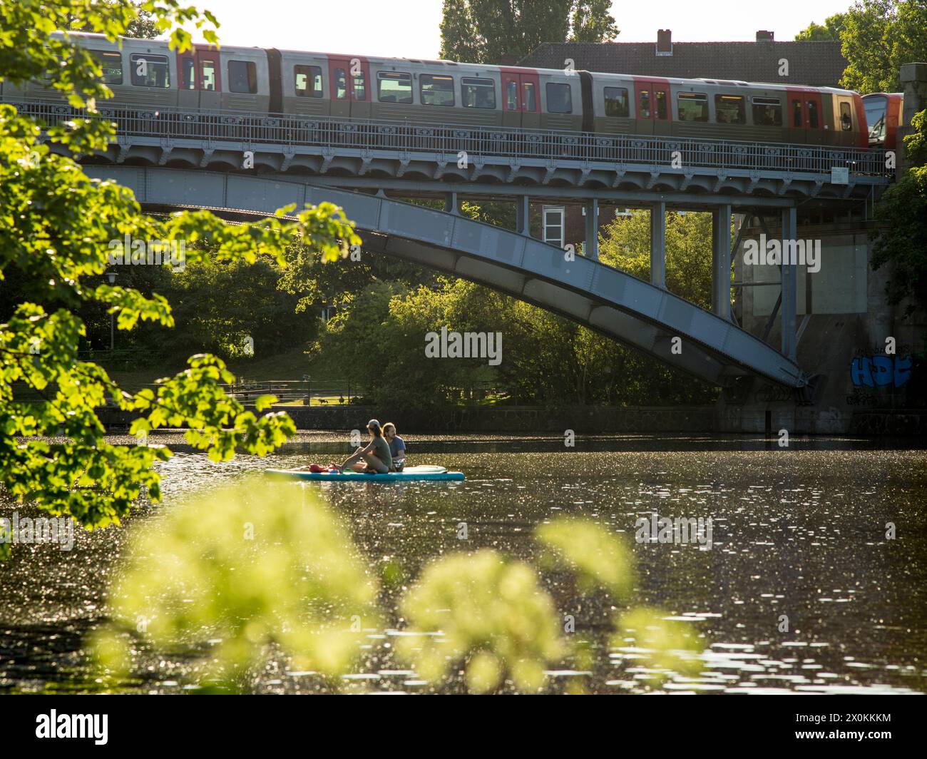 Eilbek Canal and Wartenau Bridge in Hamburg Stock Photo - Alamy