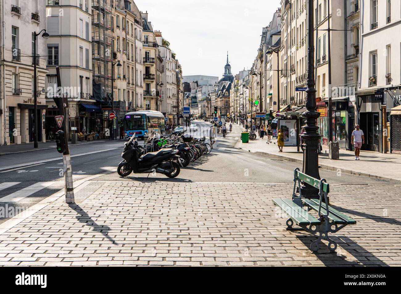 Rue Saint-Antoine, Paris, France Stock Photo - Alamy