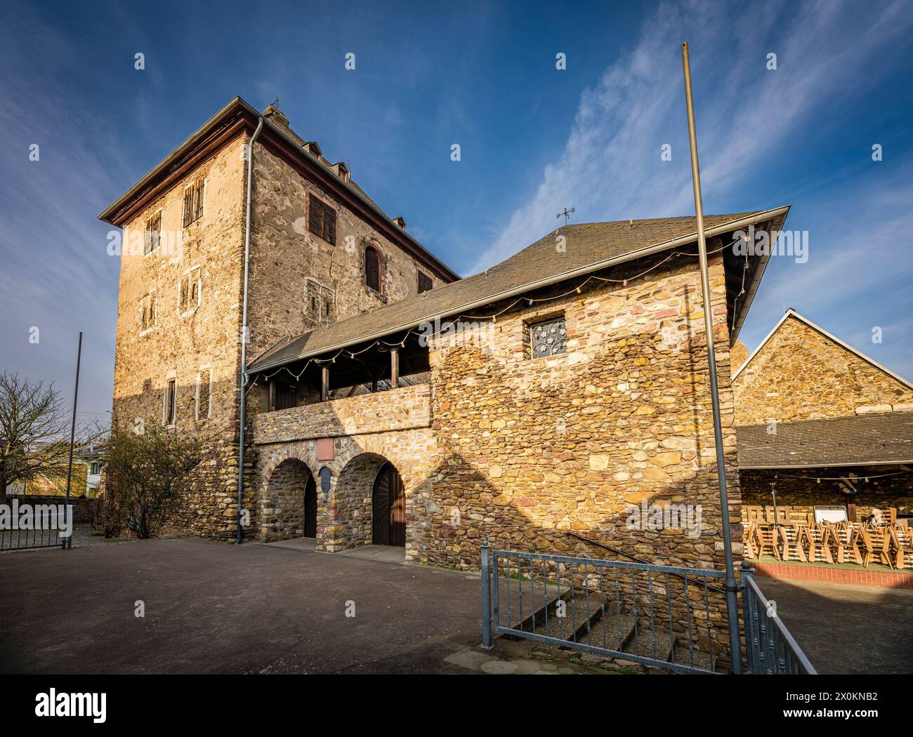 Castle in Hattenheim in the Rheingau, a long dilapidated and abandoned ...