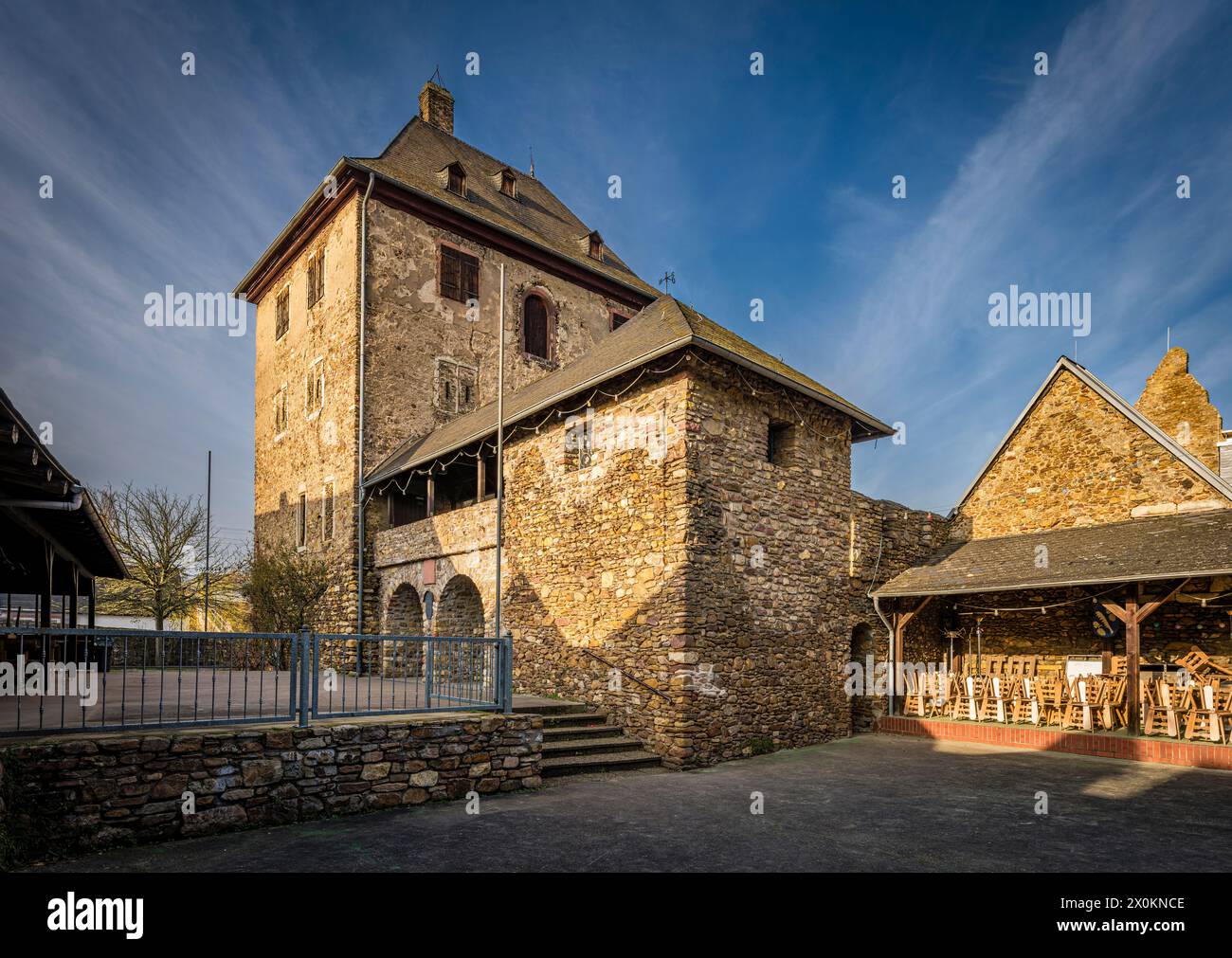 Castle in Hattenheim in the Rheingau, a long dilapidated and abandoned ...