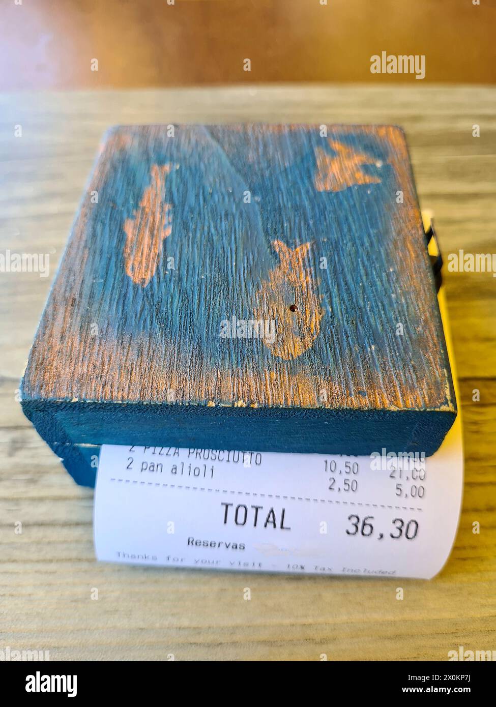 Spain restaurant receipt hi-res stock photography and images - Alamy