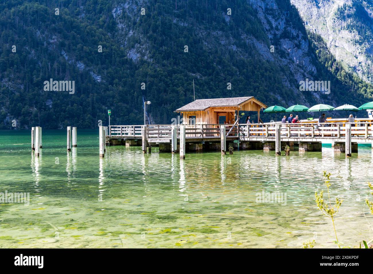 Salet boat landing stage, Königssee with the Watzmann massif ...