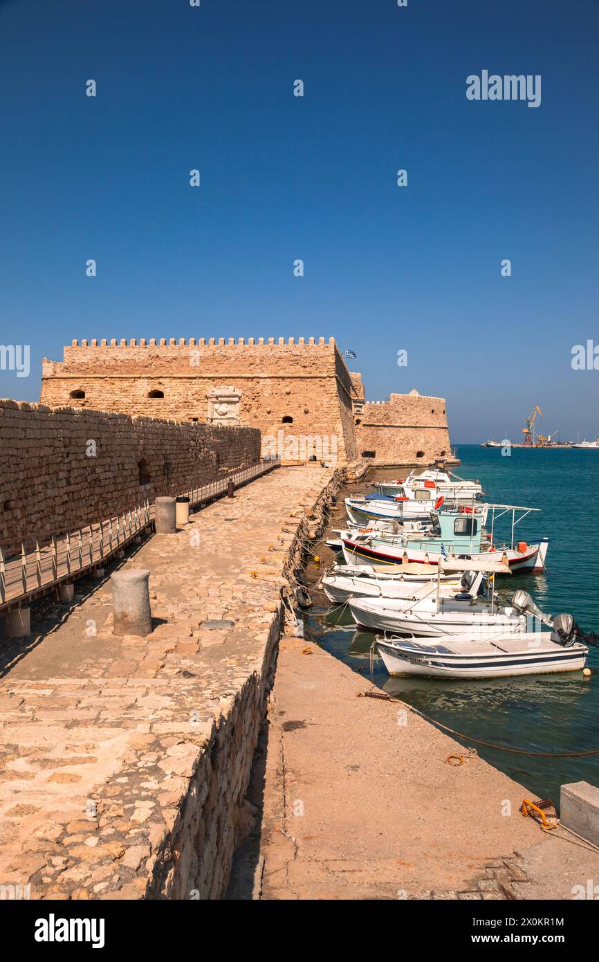 Venetian harbor of Heraklion, boats, city, old town, fortress, Iraklio ...