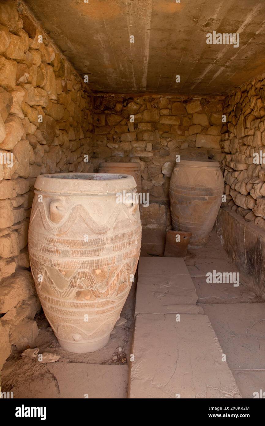 Ancient clay amphorae in the storeroom of the Minoan palace of Phaistos ...