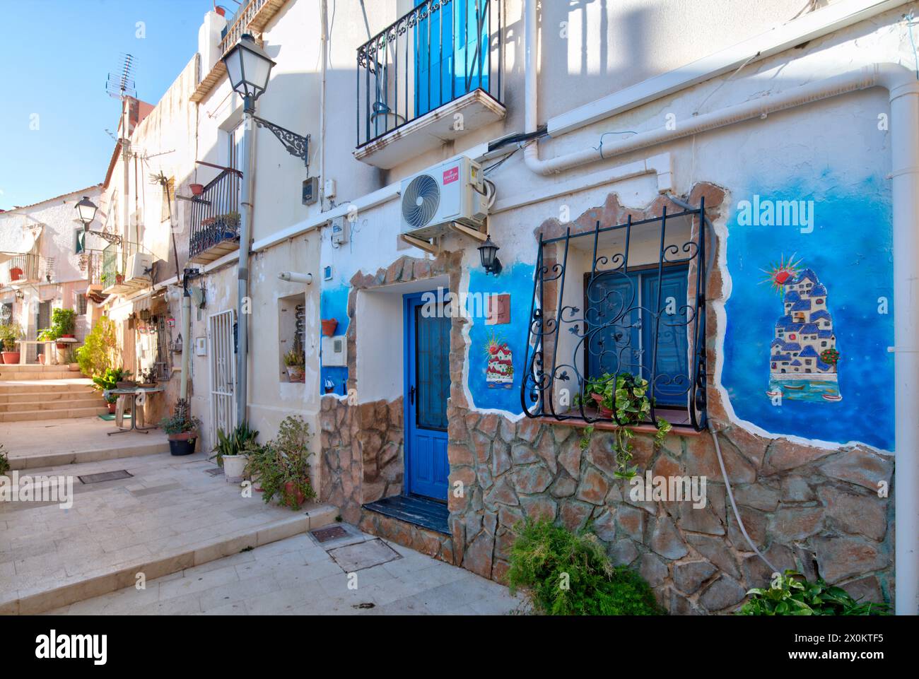 St. Cruz district, house facade, old town, architecture, city tour ...