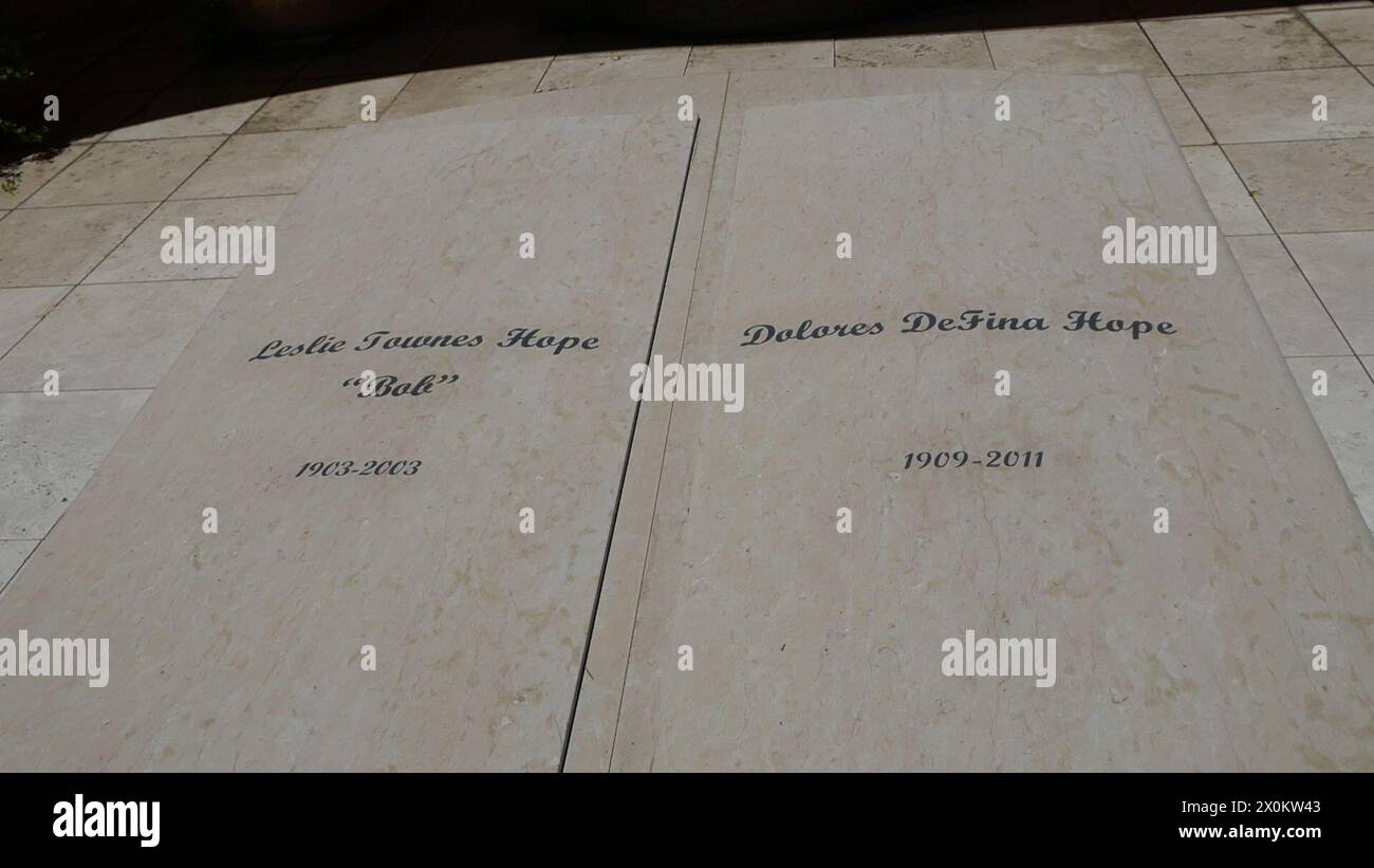 Mission Hills, Los Angeles, California, USA 11th April 2024 Entertainer ...