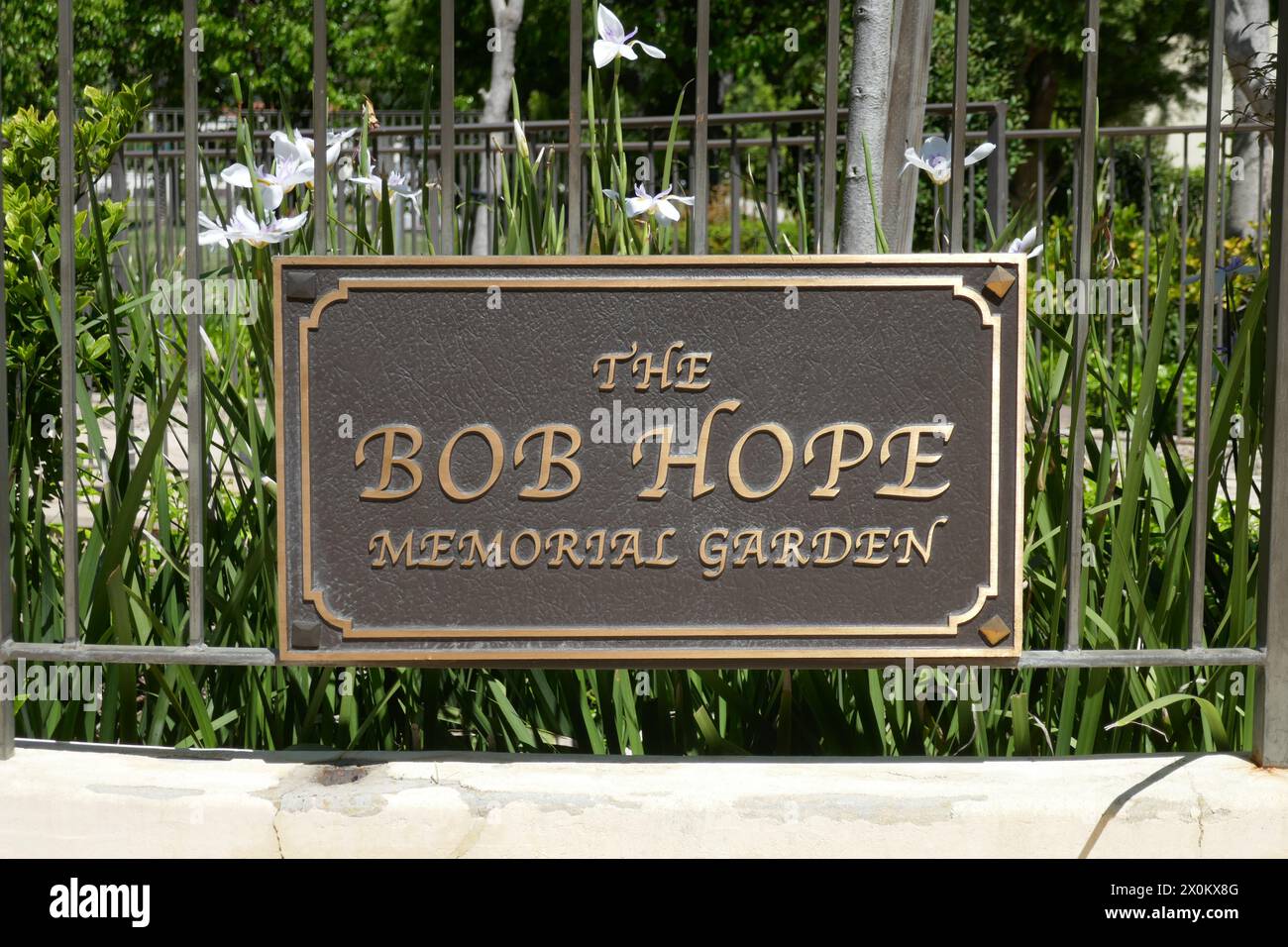 Mission Hills, Los Angeles, California, USA 11th April 2024 Entertainer Bob Hope Grave and wife ...