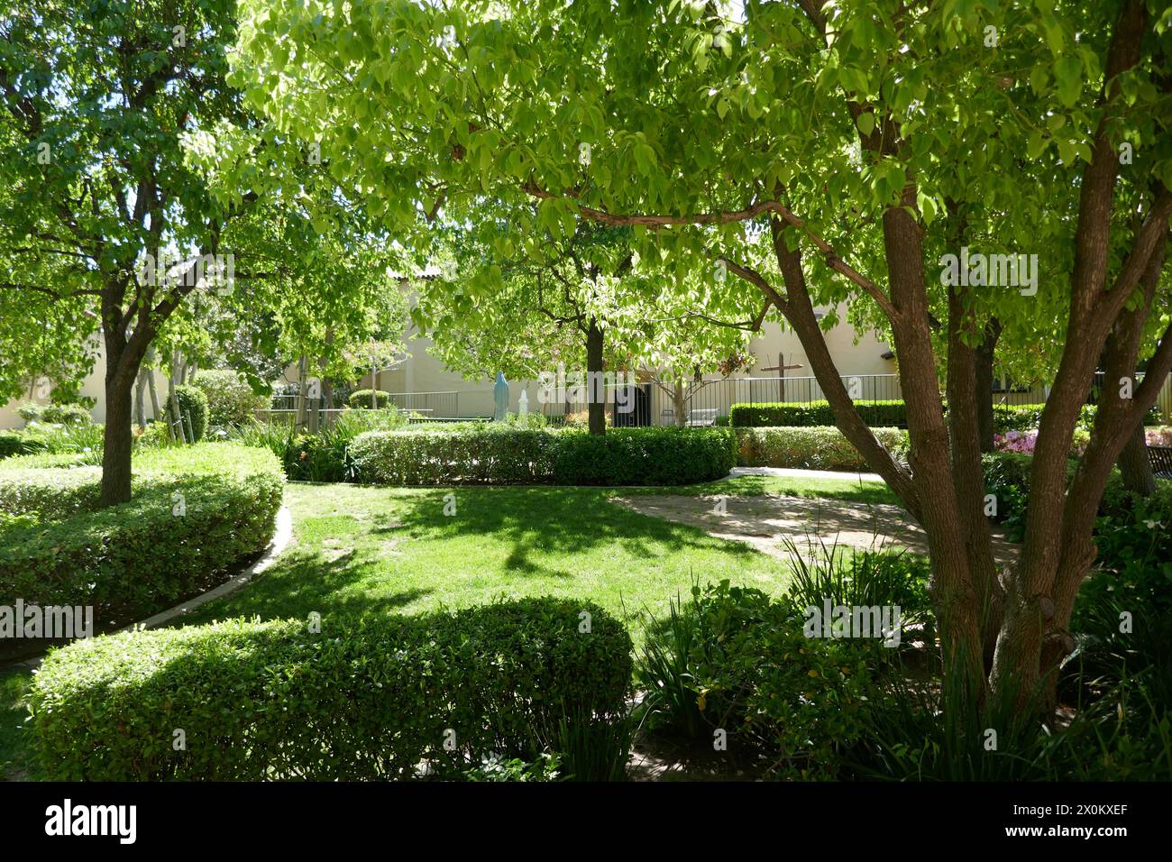 Mission Hills, Los Angeles, California, USA 11th April 2024 Entertainer ...