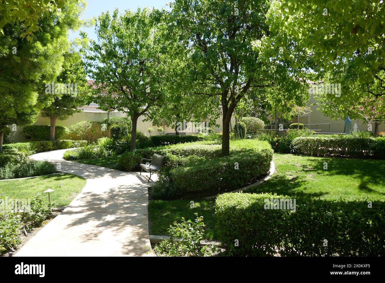 Mission Hills, Los Angeles, California, USA 11th April 2024 Entertainer ...