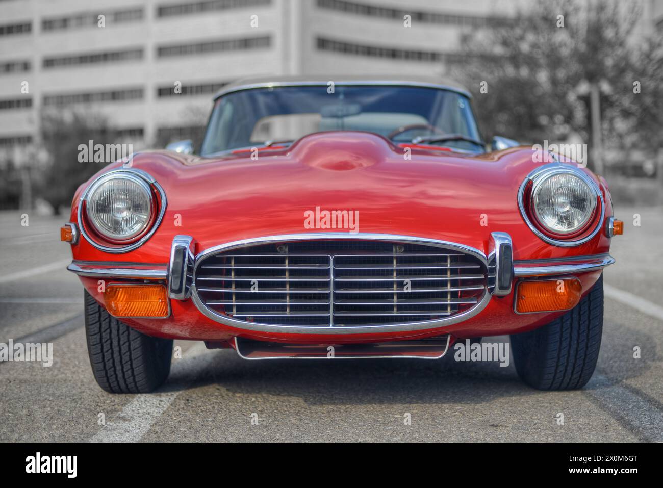 Frontal photo of a classic British red car Stock Photo - Alamy