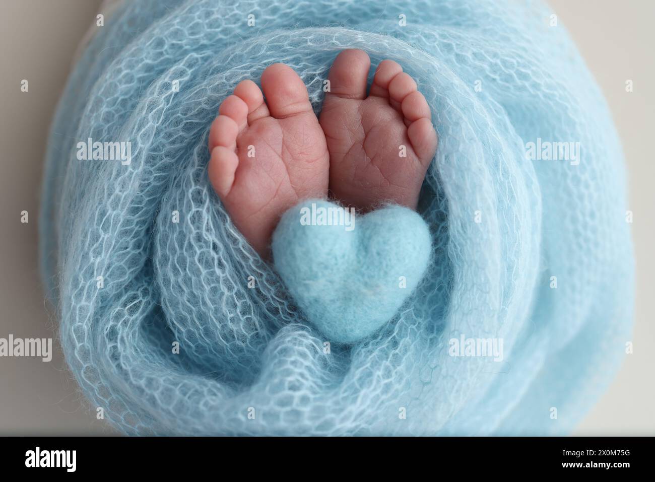 Premature baby feet heart hi-res stock photography and images - Alamy