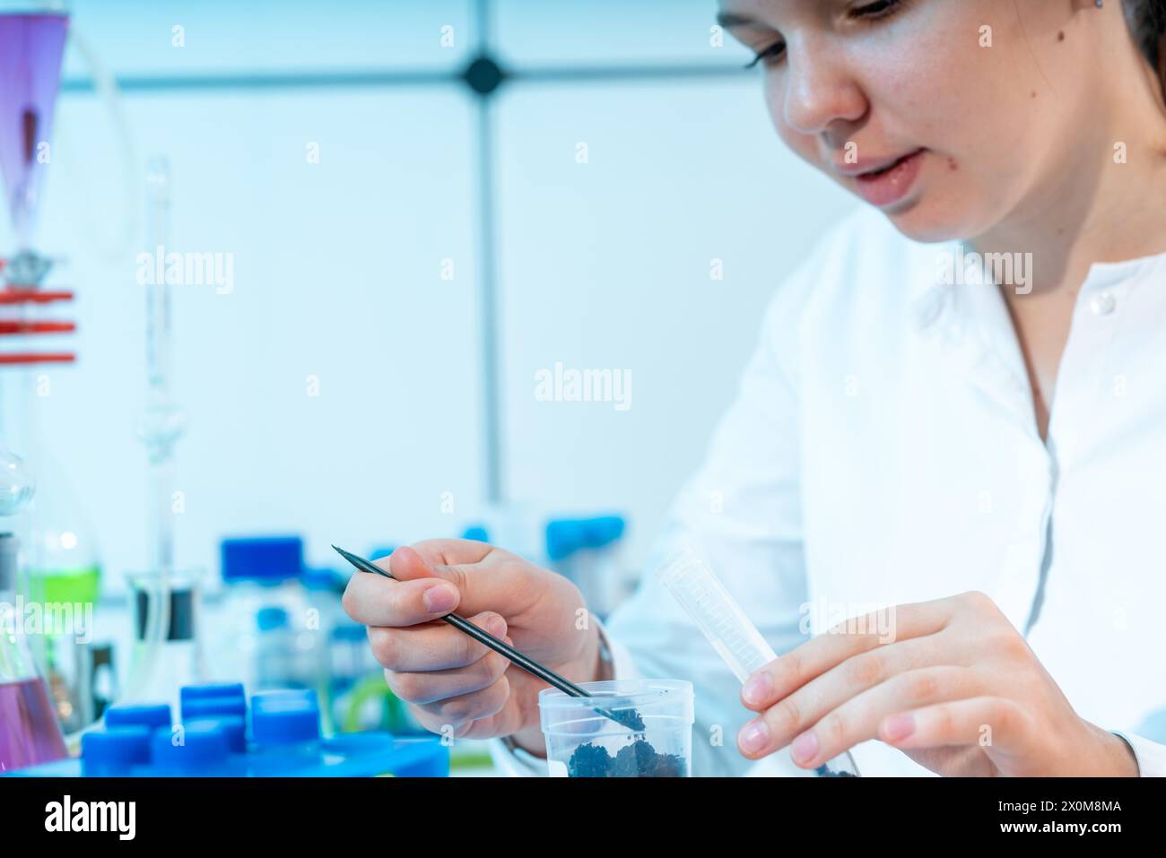 Ecology scientist hi-res stock photography and images - Alamy
