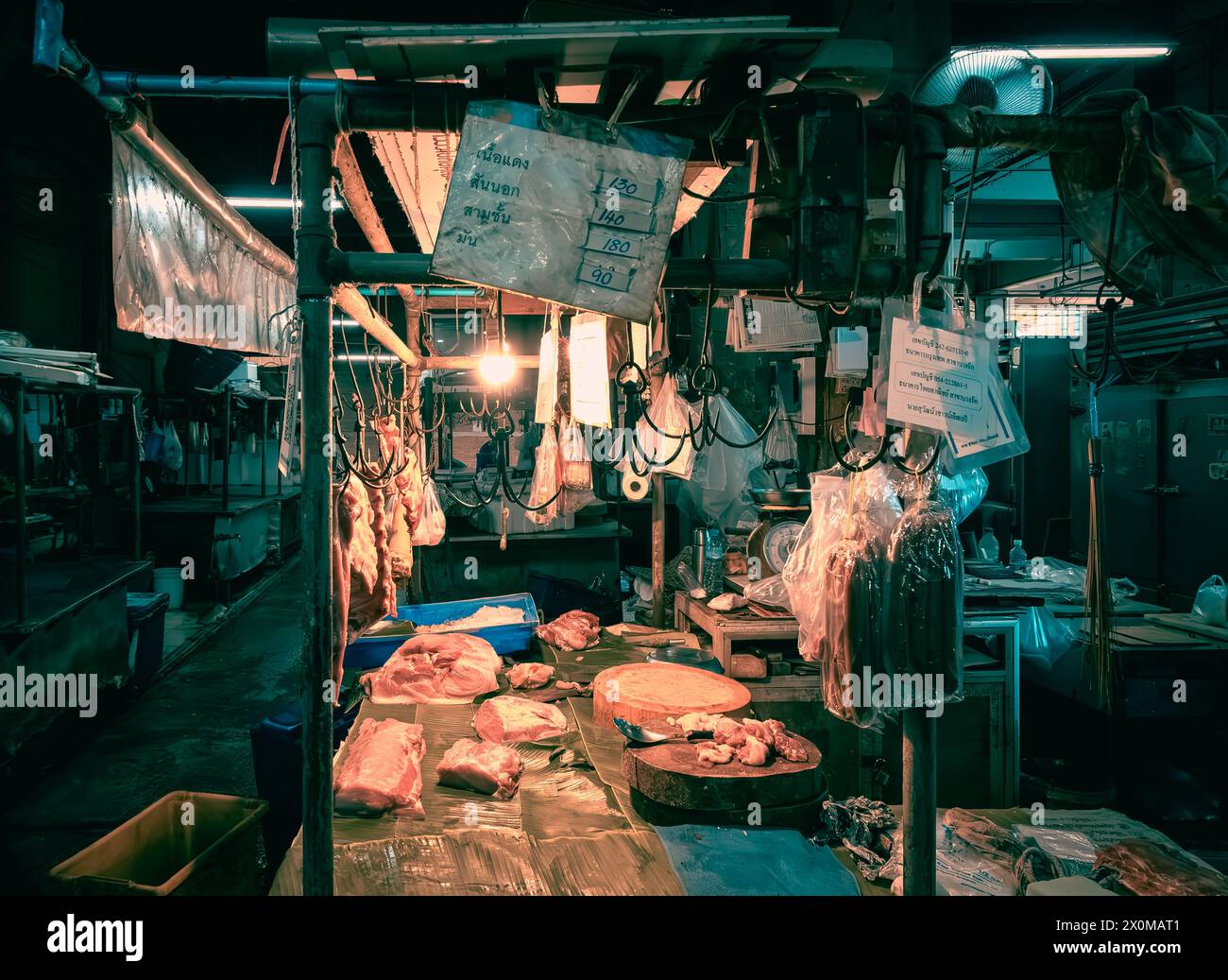 Bangkok alleyway hi-res stock photography and images - Alamy
