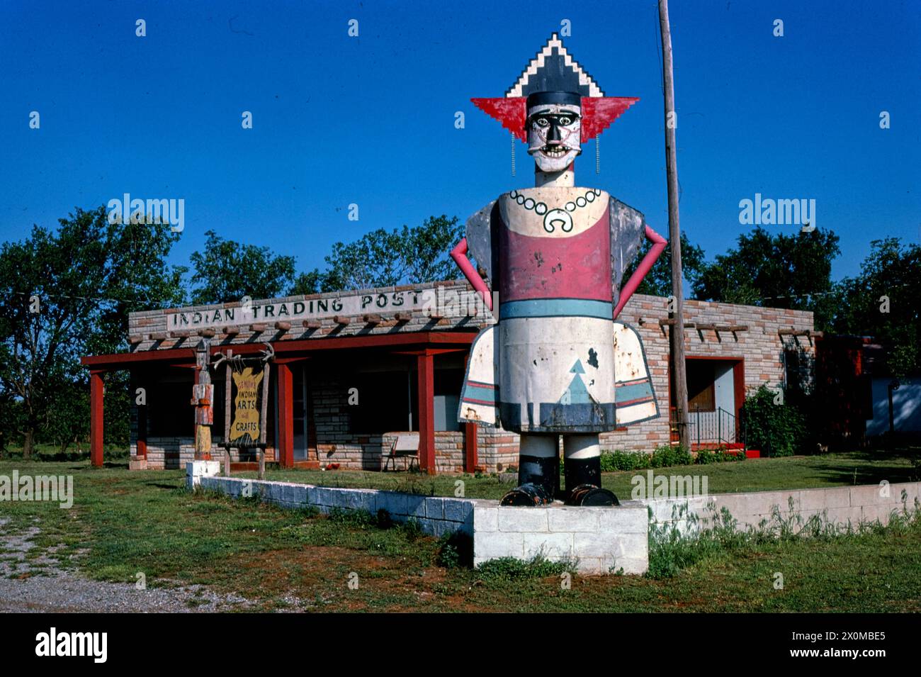 Indian Trading Post, Route 66, Elk City, Oklahoma, 1982 Stock Photo - Alamy